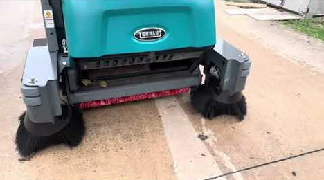 Refurbished, Tennant M17, Floor Sweeper-Scrubber, 36", 75 Gallon, Ride ...